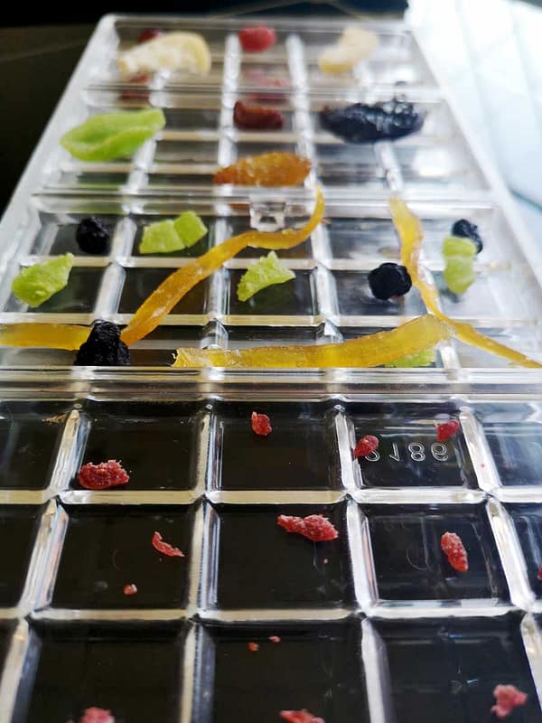 How to Add Fruit to Your Homemade Chocolate | Phayanak